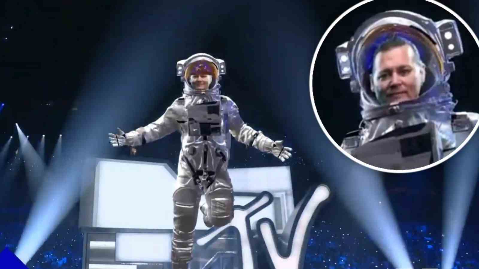 Johnny Depp Turns 'Moon Man' At VMAs, Says "I Needed The Work"