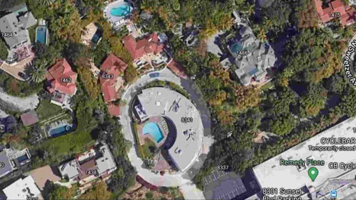 Johnny Depp Houses: Know All About His Mansions, Farmhouse, Bahamas ...