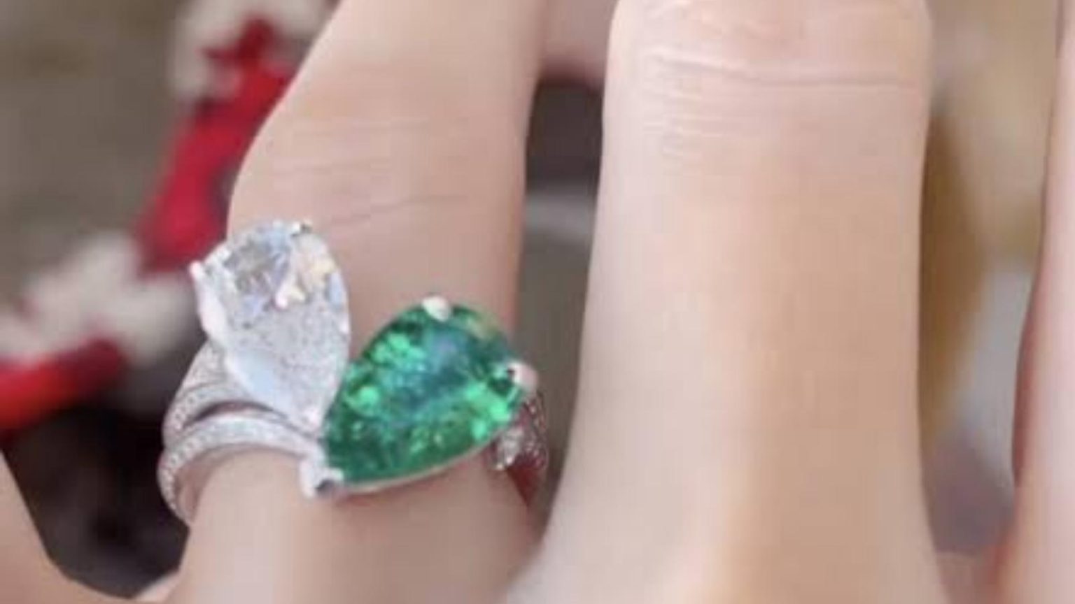 Machine Gun Kelly Put Actual Thorns In Megan Fox’s Engagement Ring ...