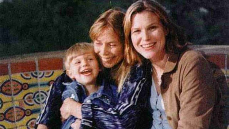 Why Did Joni Mitchell Wait 30 Years To Meet The Daughter She Gave Up ...