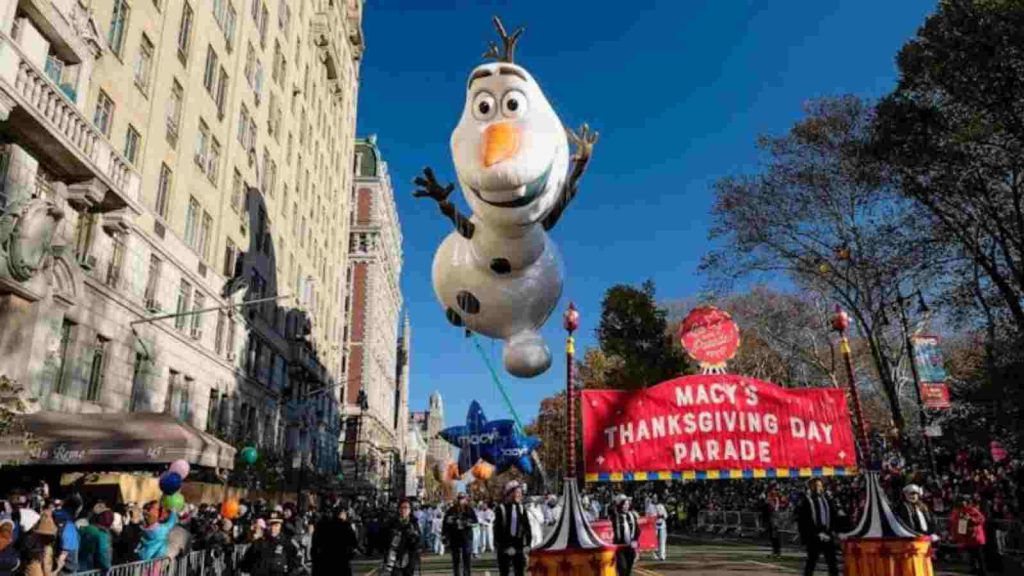 How 'Macy's Thanksgiving Parade' Became A Tradition?