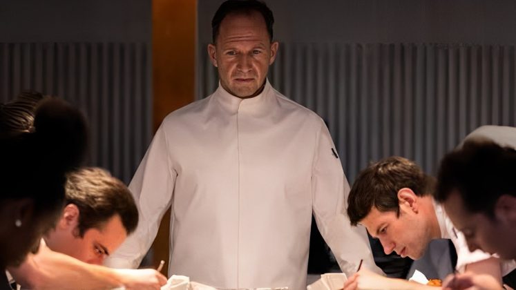 'The Menu' Ending Explained: Why Chef Wants To Kill All Diners But Lets ...