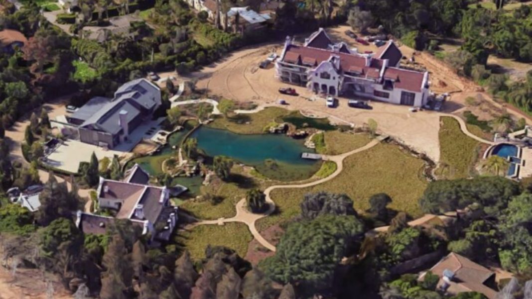 Ellen DeGeneres House: How Many Luxurious Homes Does The Star Own?