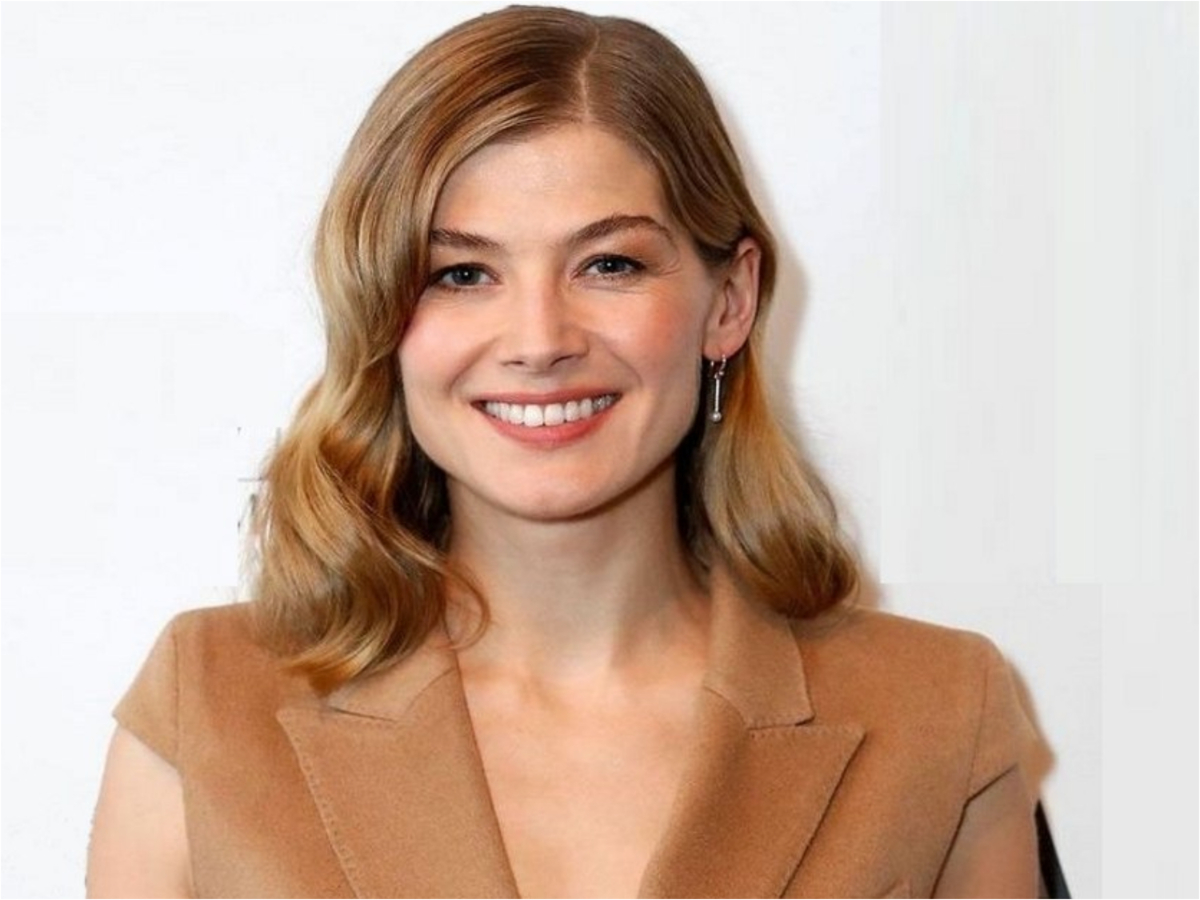Rosamund Pike Net Worth: How Rich Is The 'Gone Girl' Actress?