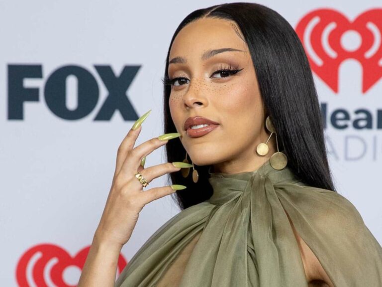 What Is Doja Cat’s Ethnicity And Her Real Name?