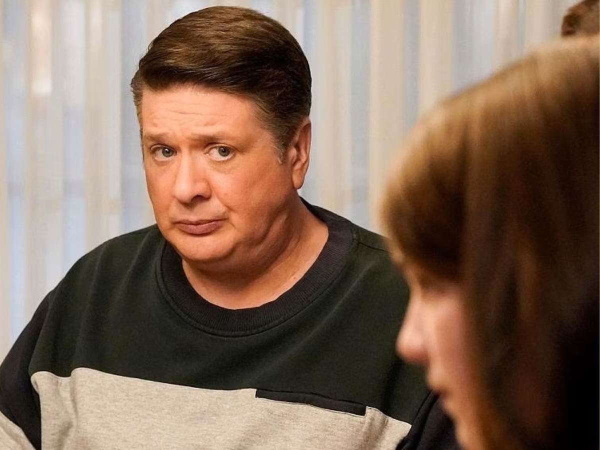 'Young Sheldon': Who Does Sheldon's Father Have An Affair With?