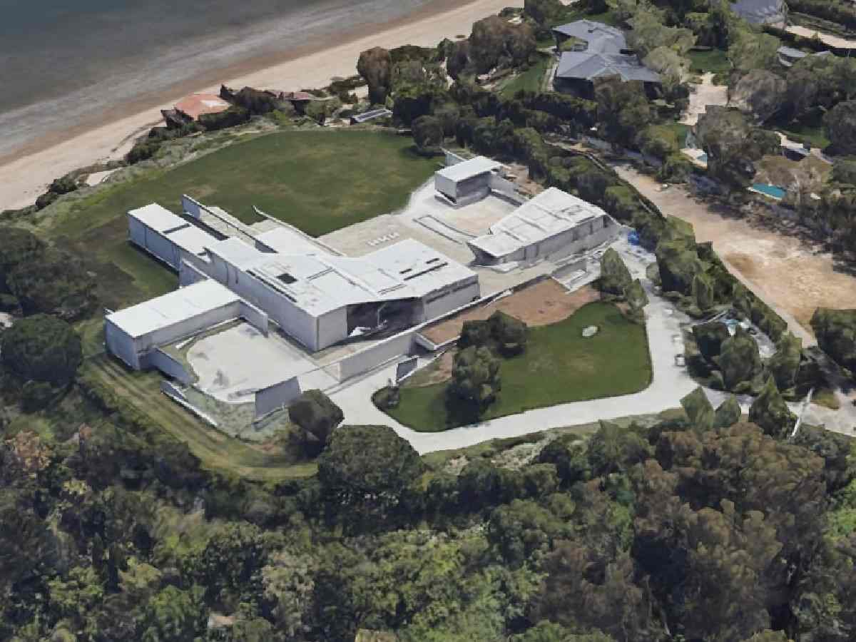 Jay-Z And Beyoncé Purchase A $200 Million Mega-Mansion They'll Most ...