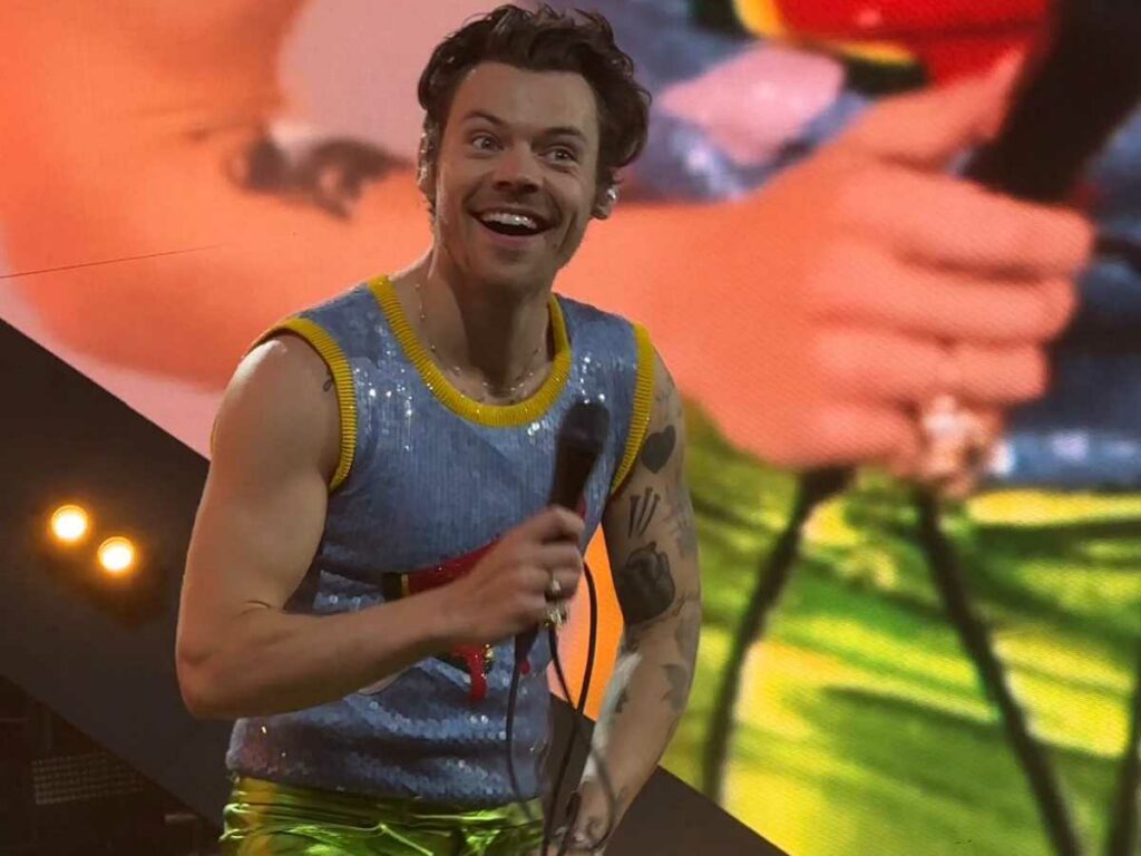 Harry Styles' 'Love On Tour' Makes $600 Million Surpassing Gross ...