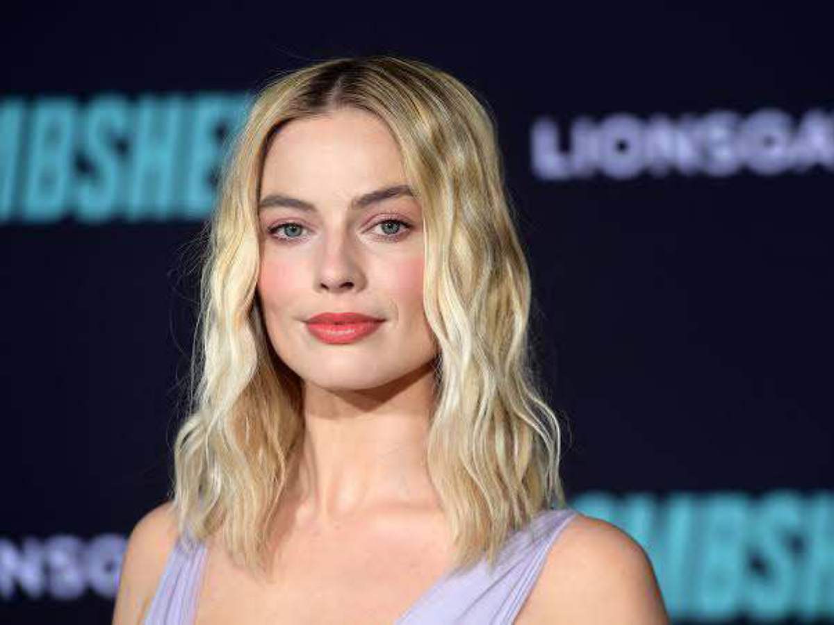 Margot Robbie Reveals How She Feels About The Internet's Weird ...