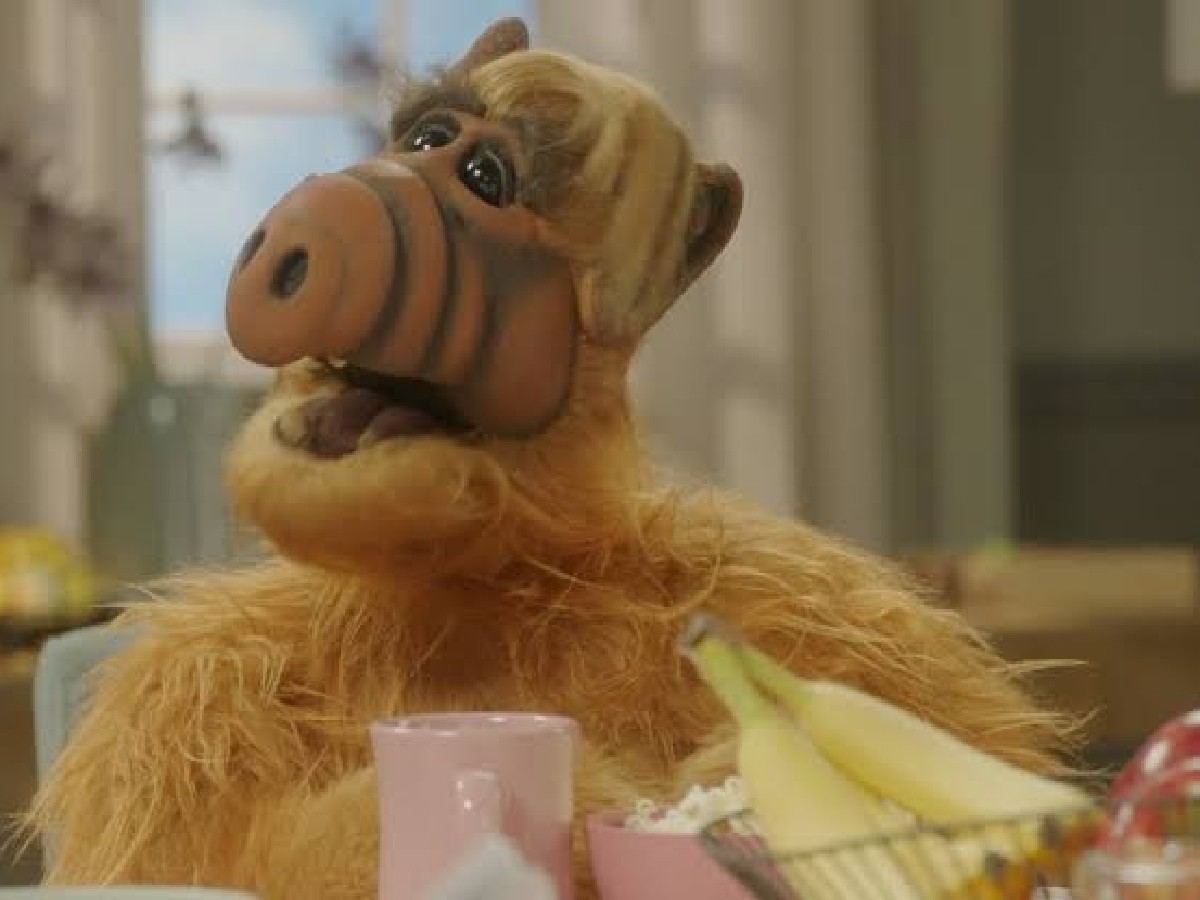 Ryan Reynolds' Maximum Effort Channel To Revive 1980s Sitcom 'ALF'