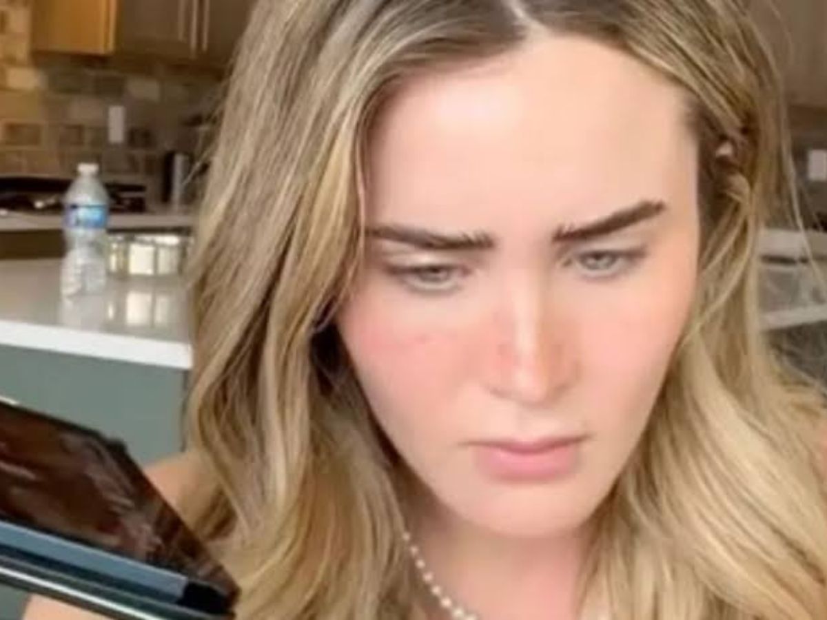 Social Media influencer Mia Dio Uses AI To Replicate Her Boyfriend's ...