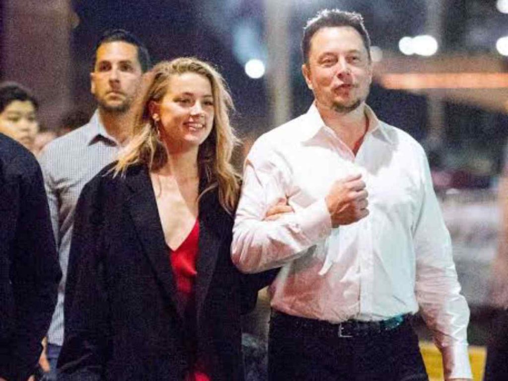 Elon Musk Shares A Private Picture Of Amber Heard Cosplaying A ...