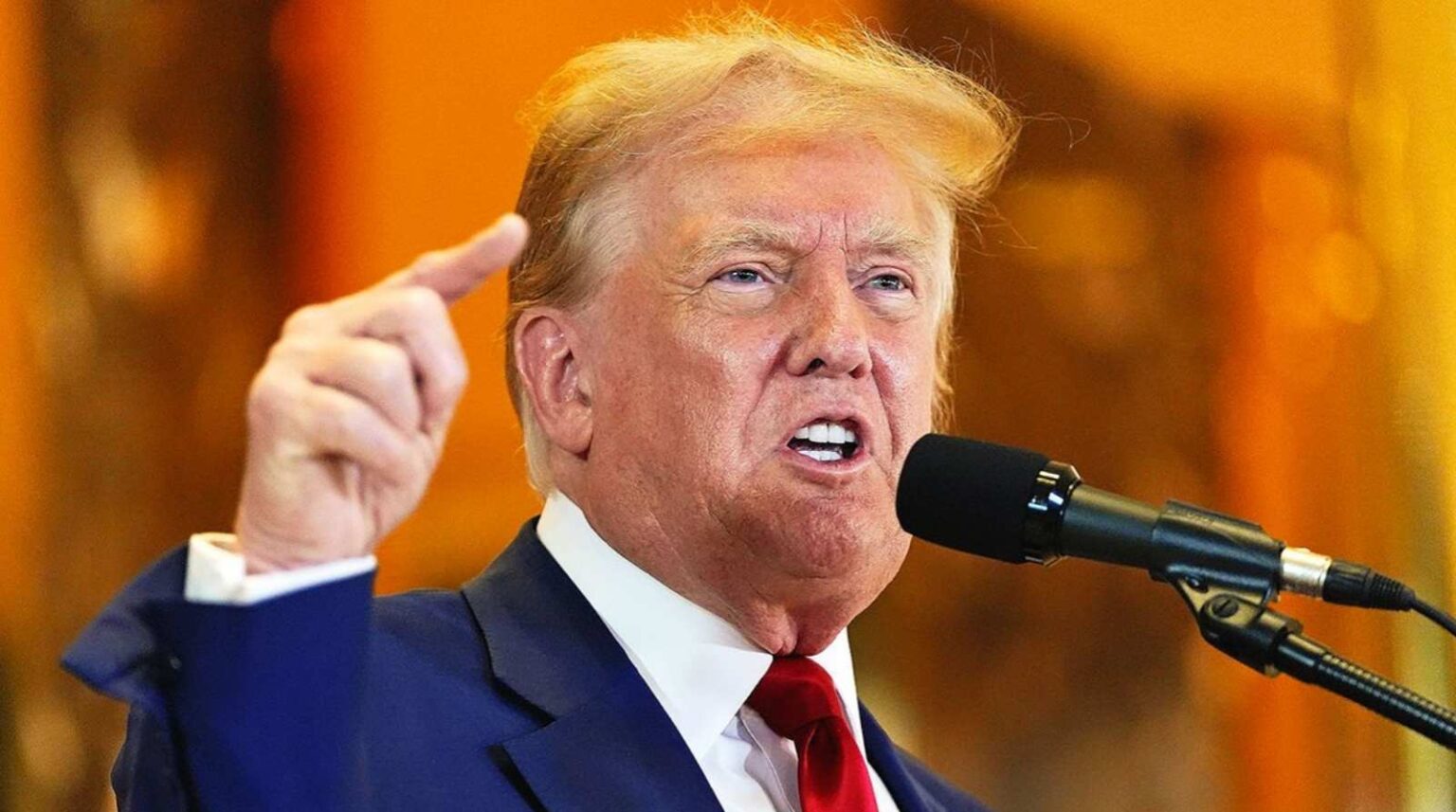 Former Model Stacey Williams Accuses Donald Trump Of Groping Her In A ...