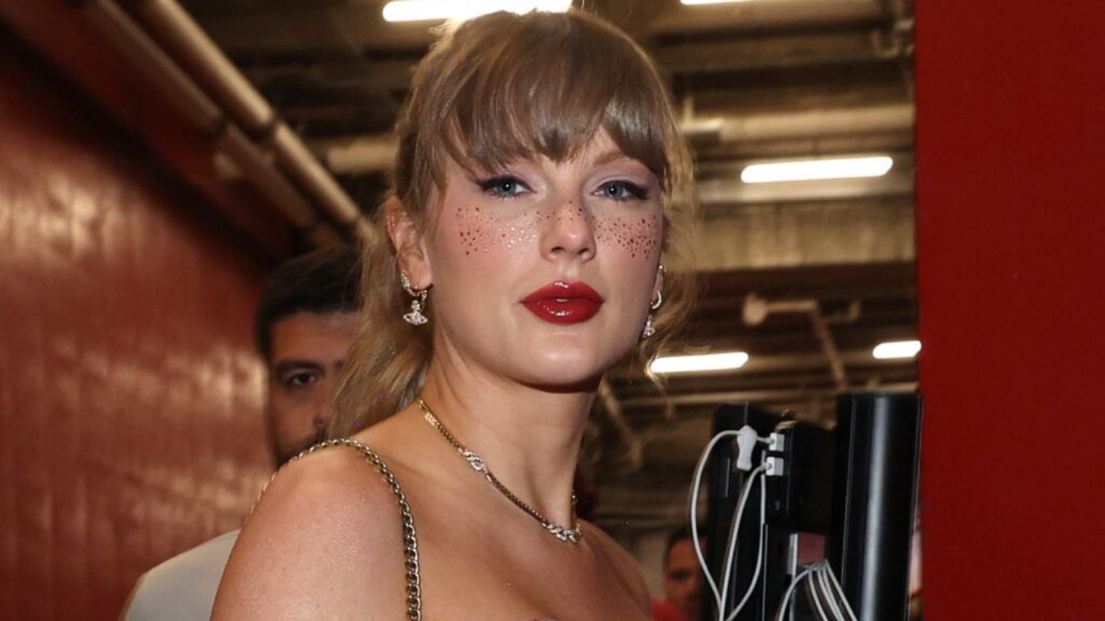 Fazit's Glitter Patch Sales Skyrocket By 2500% After Taylor Swift ...