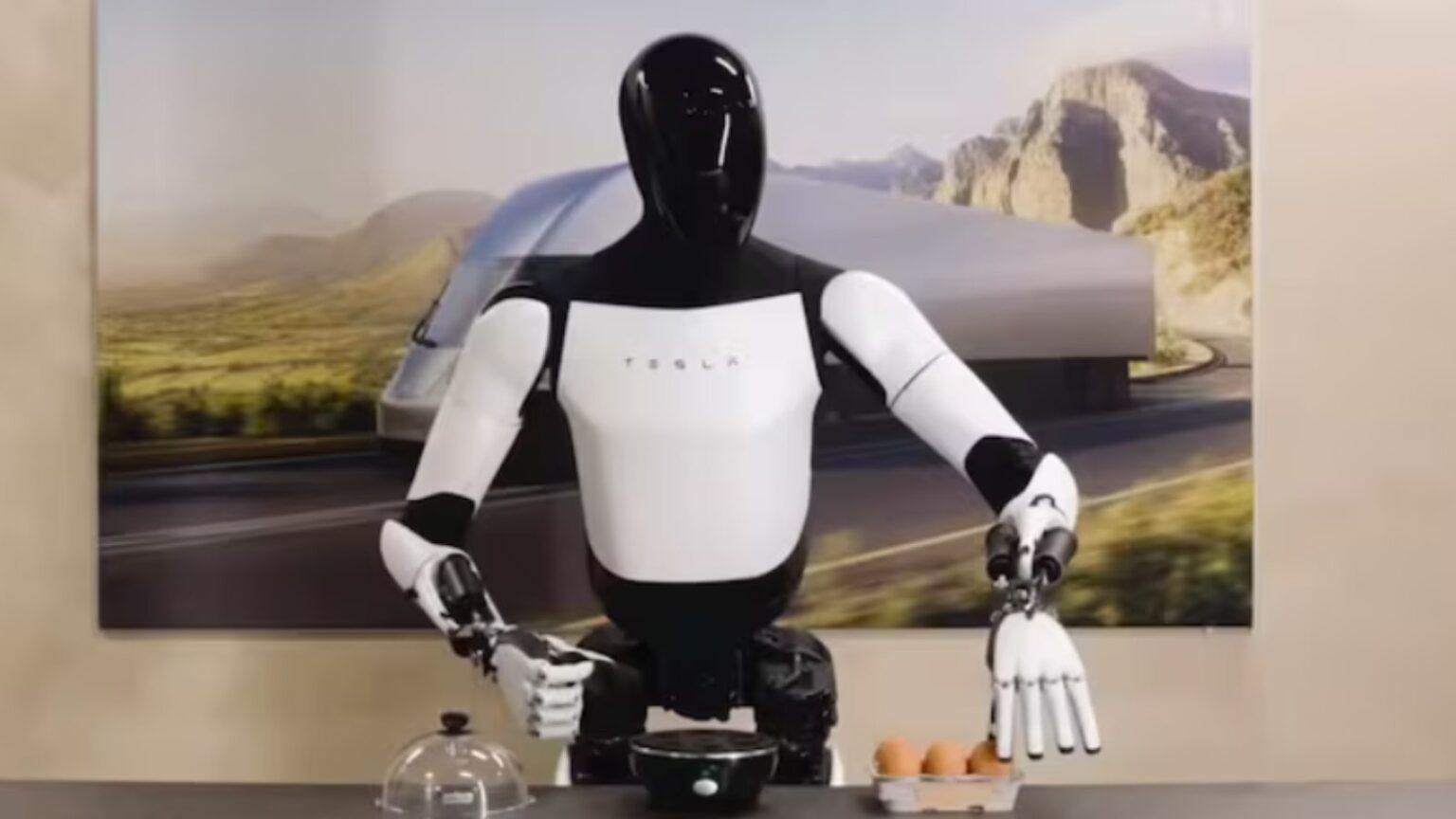 Elon Musk Unveils Tesla's Optimus, The Humanoid Robot That "Can Do ...
