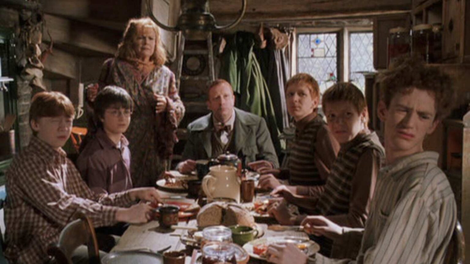 'Harry Potter': Why Were The Weasleys Poor? Harry Potter: Why Were ...