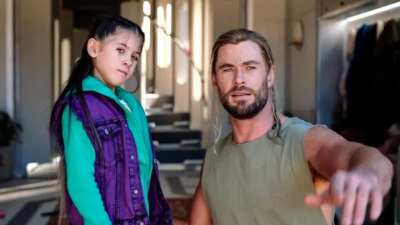 Chris Hemsworth Reveals The Hilarious Bargain Behind His Daughter’s MCU ...