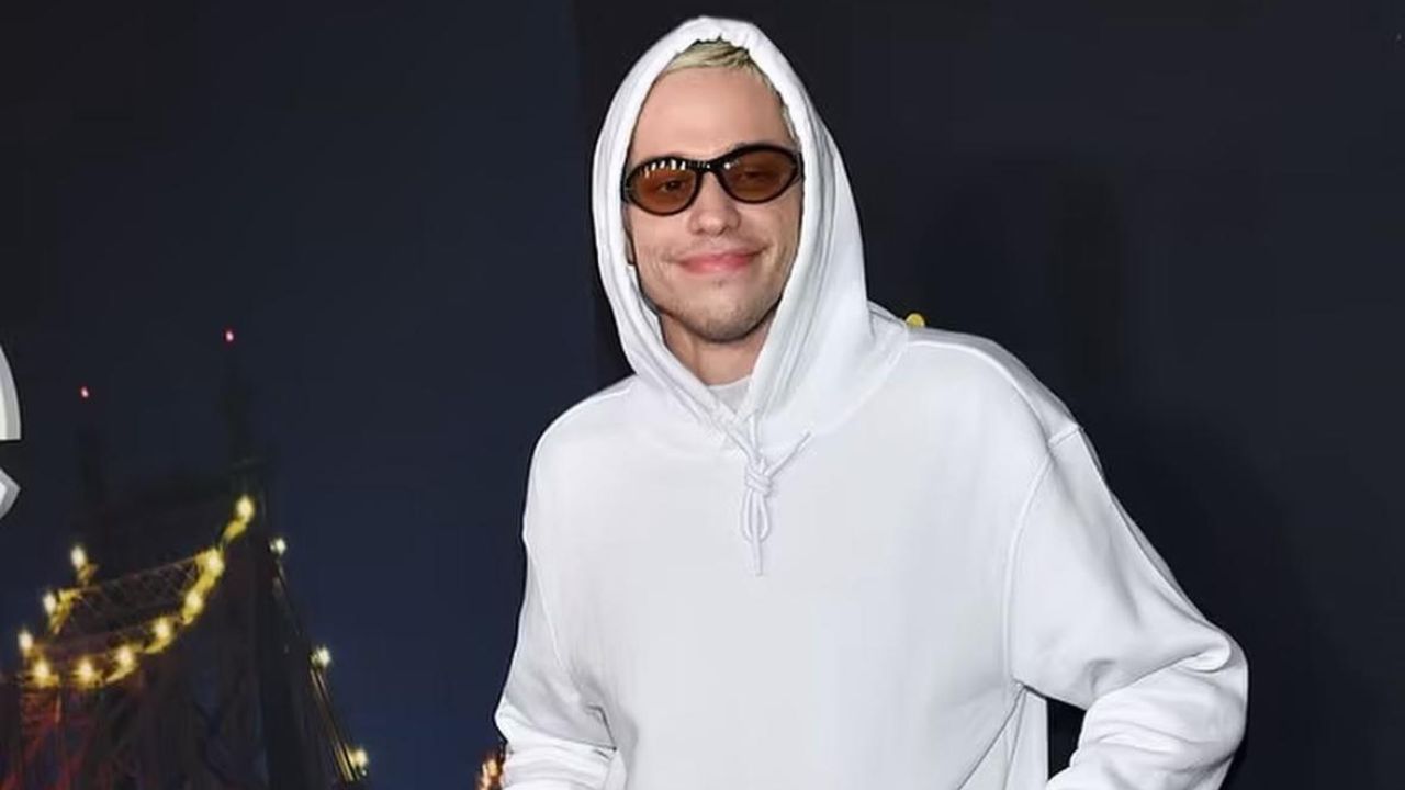 Pete Davidson’s $10,000 Quest To Buy Back Rare NBA ‘Ghostwrite’ Figure