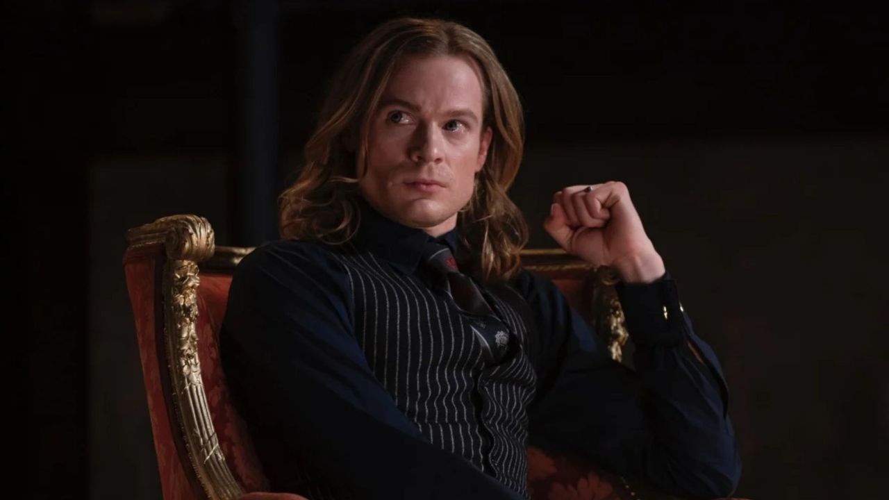 Sam Reid Used Secret Selfies To Bond With 'Interview With the Vampire ...