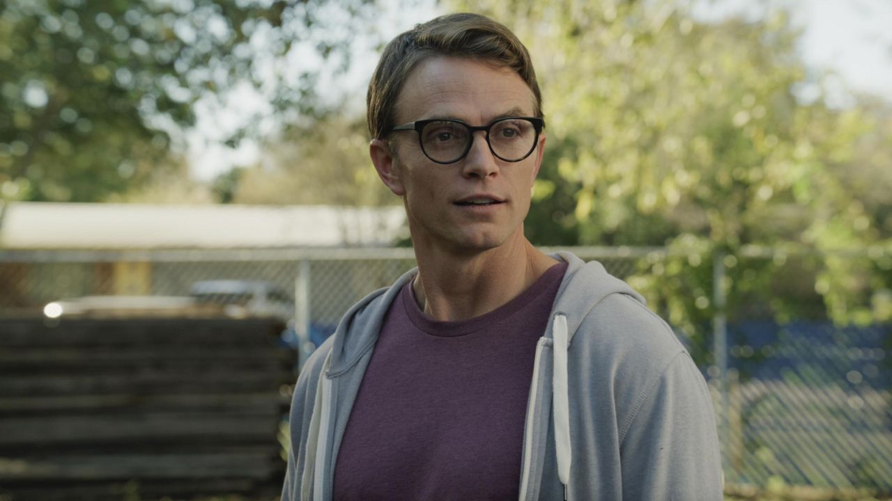 Wilson Bethel Drops A Chaotic Bomb On The Beloved 'Hart Of Dixie' Couple
