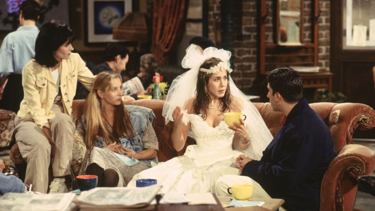 Jennifer Aniston Was Nearly Written Off From 'Friends' In Season 1 For ...